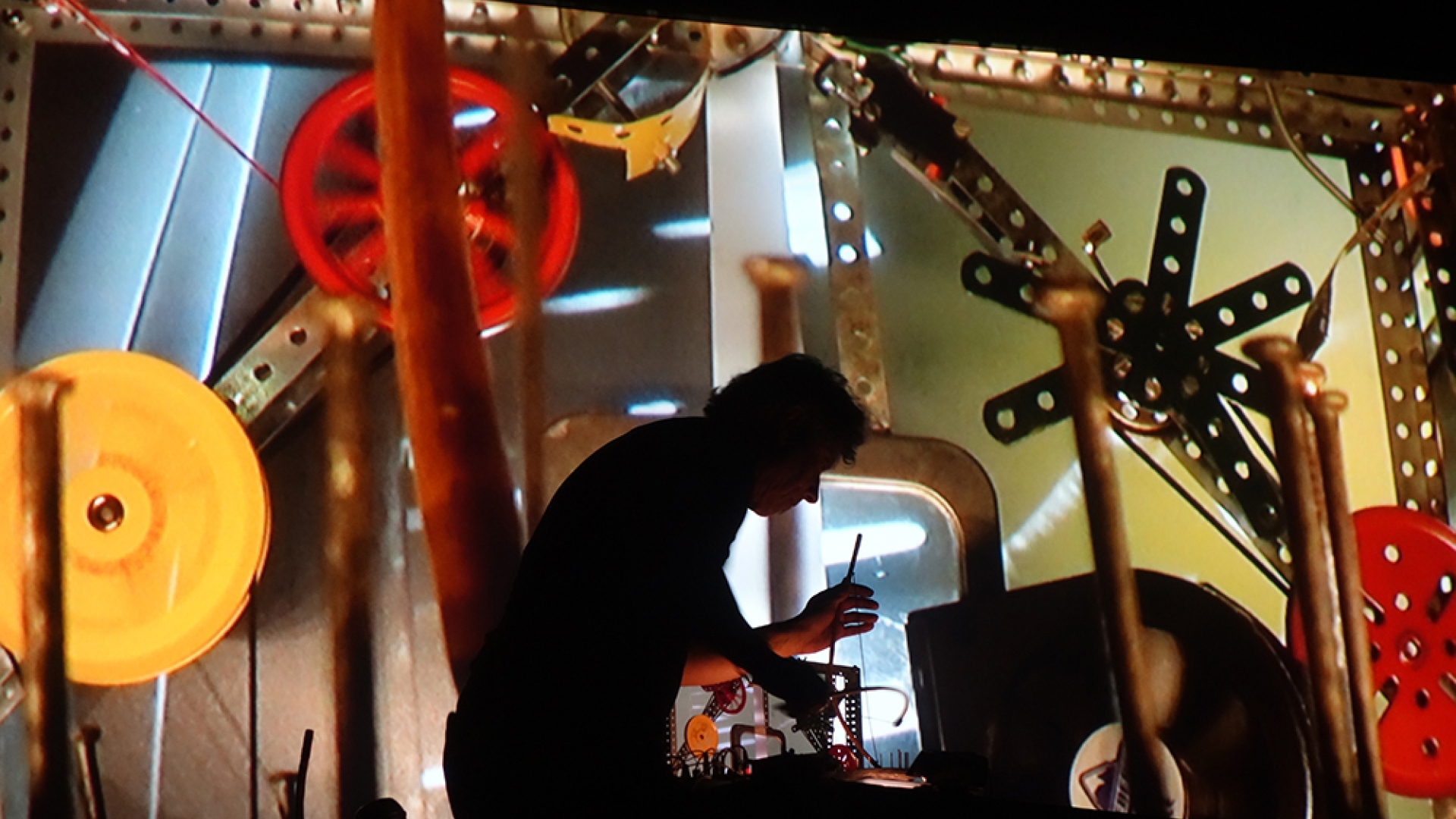 Pierre Bastien "Ombres de Machines" | Superflux
